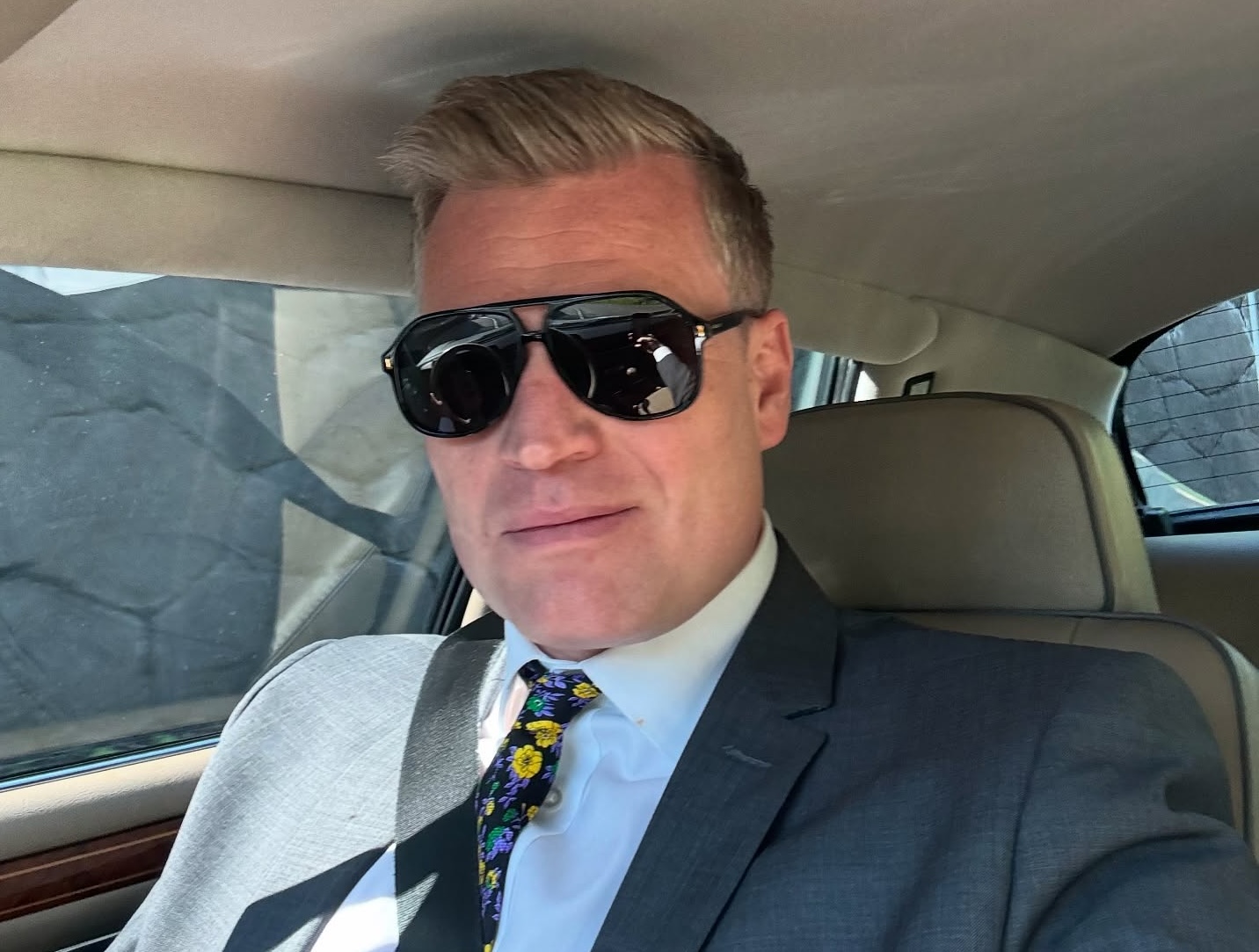 Filip Turek zachraňuje autoprůmysl. Jak? Asi rychlou jízdou